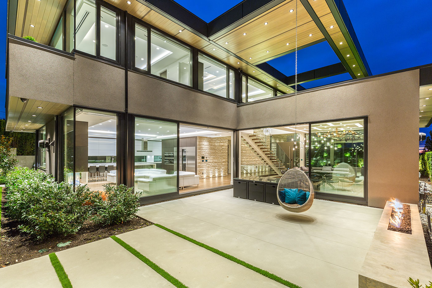 4438 Canterbury Crescent – Marble Construction